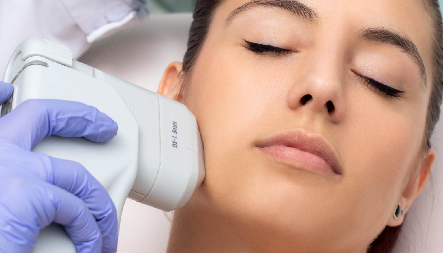 Leuan HIFU-hoito | Tehokas leukalinjan kiinteytys